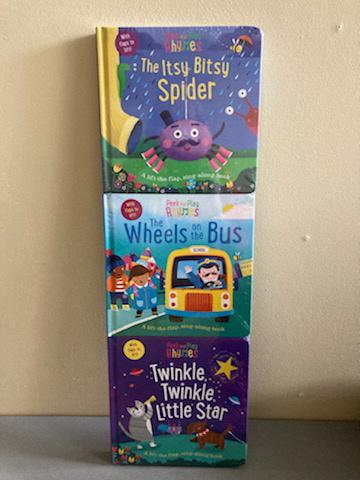 Peek and Play Rhymes (The Itsy Bitsy Spider/The Wheels on the Bus ...